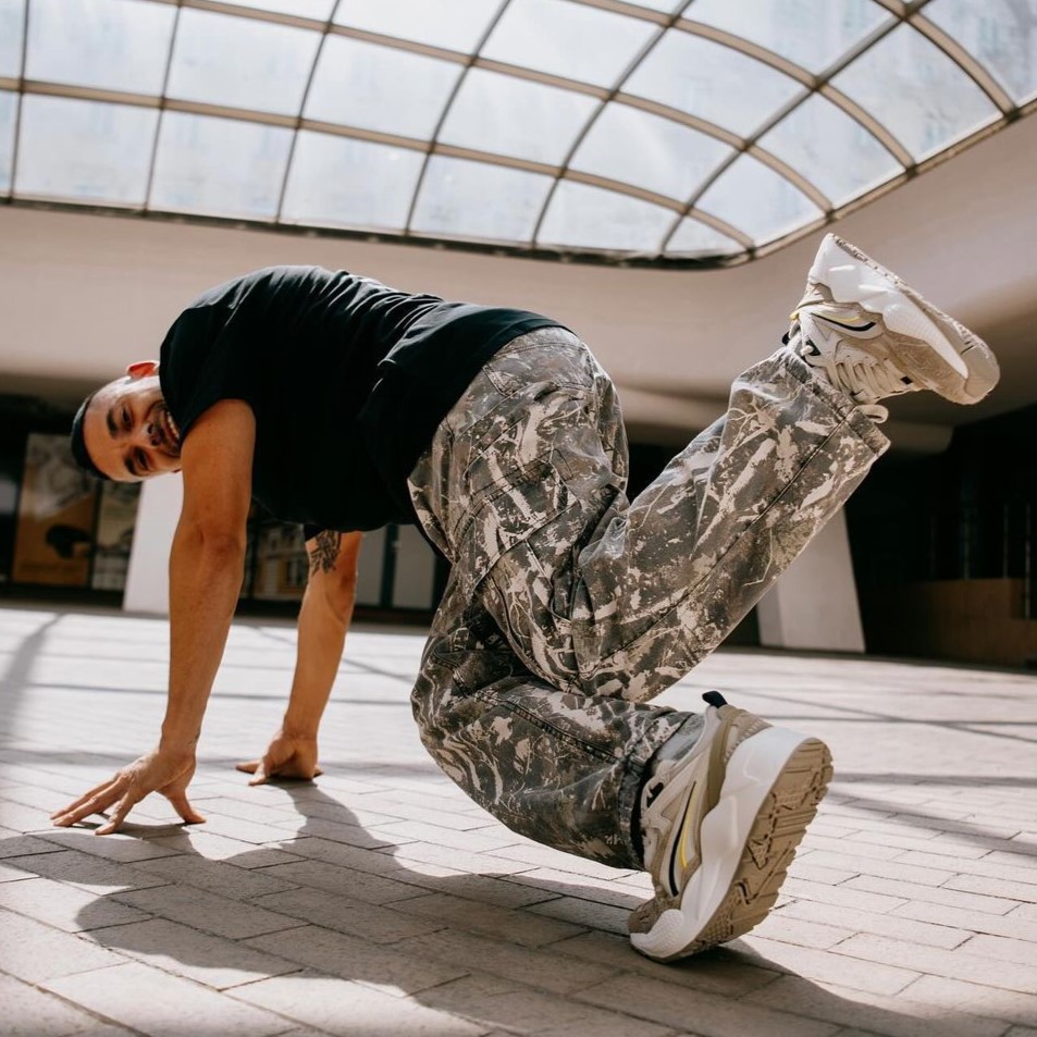 Buzz Sneaker Station - Online Shop | Buzz - Online Shop